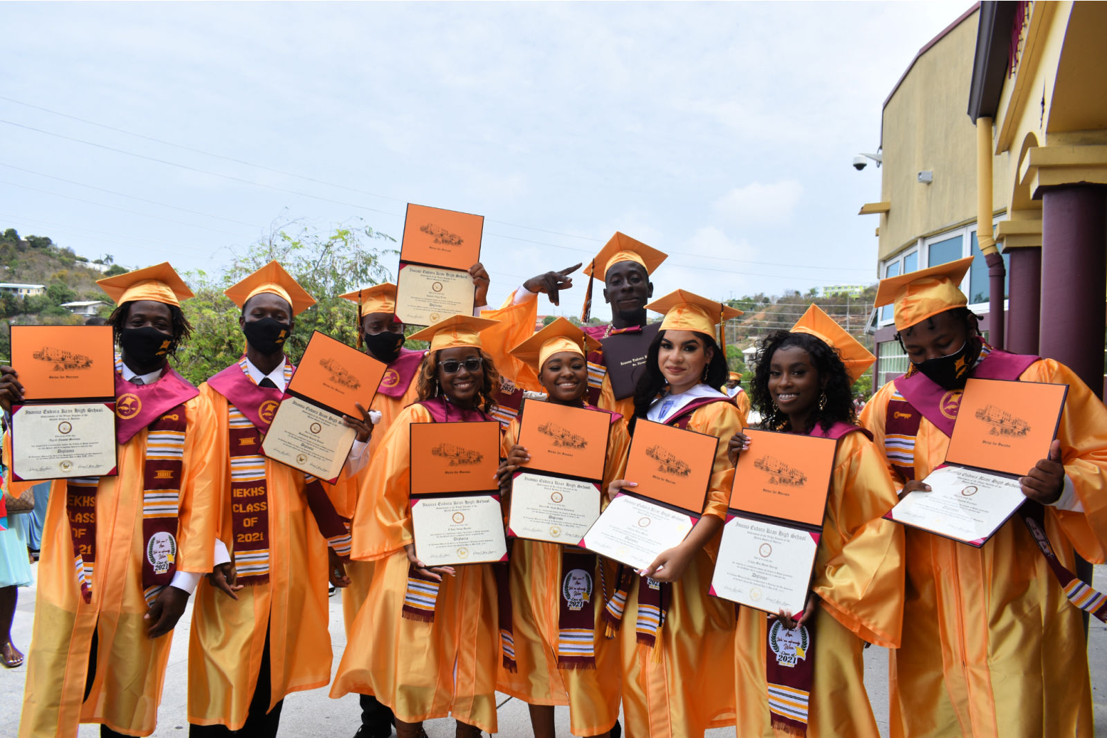 Resiliency: 141 Ivanna Eudora Kean High School Graduates Thankful to ...